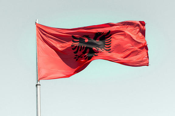 Albania: quando la campagna elettorale si trasforma in spettacolo ...